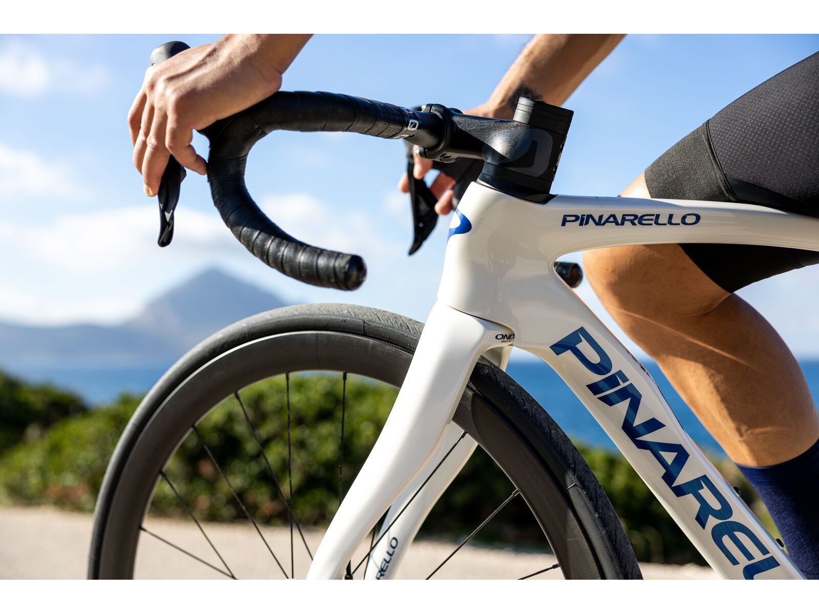 Pinarello F5 105 Di2 2x12 DB / Most Ultrafast Carbon DB HG11, furious ...